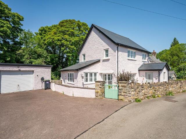 3 bedroom cottage for sale