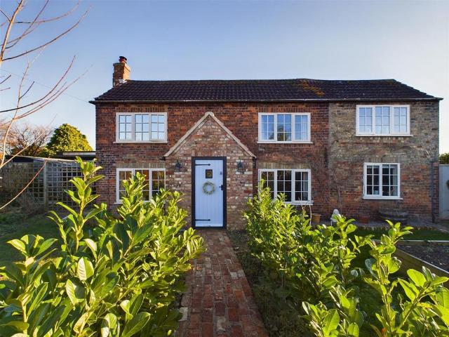 3 bedroom cottage for sale
