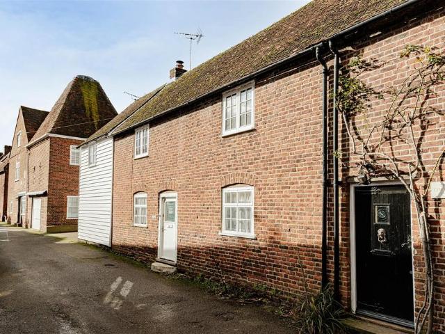3 bedroom cottage for sale