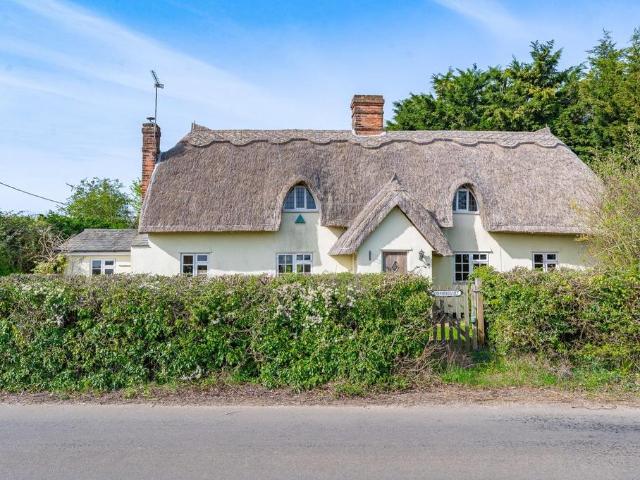 3 bedroom cottage for sale