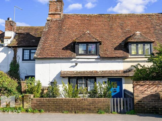 3 bedroom cottage for sale