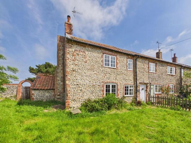 3 bedroom cottage for sale