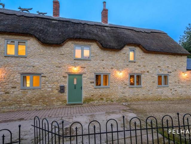3 bedroom cottage for sale