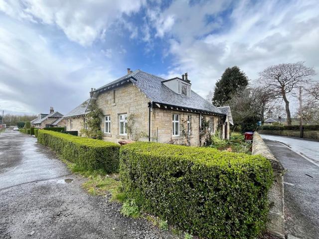 3 bedroom cottage for sale