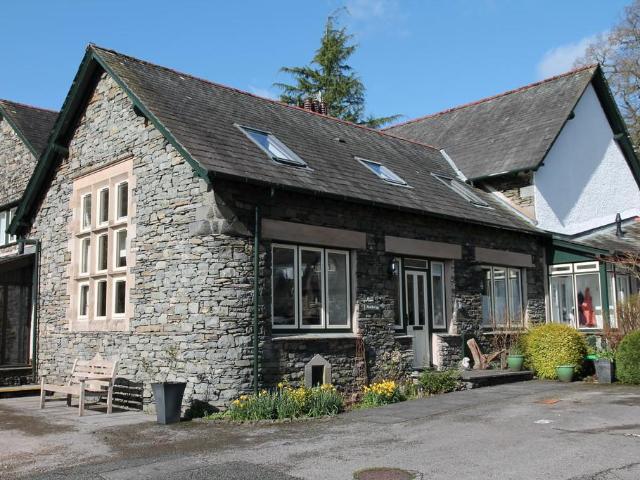 3 bedroom cottage for sale