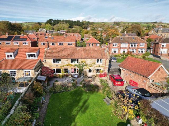 3 bedroom cottage for sale