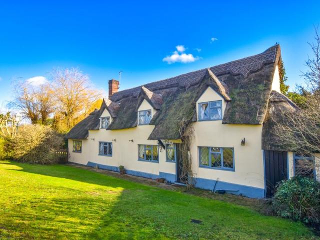 3 bedroom cottage for sale