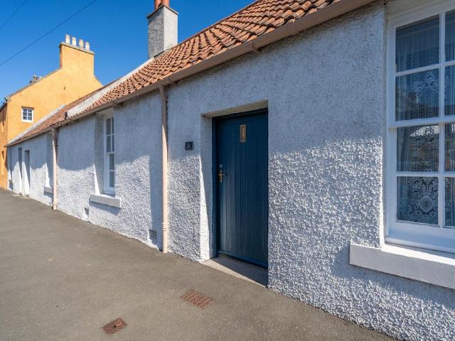 3 bedroom cottage for sale