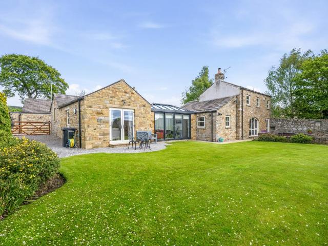 3 bedroom cottage for sale