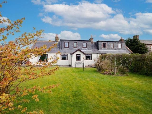 3 bedroom cottage for sale