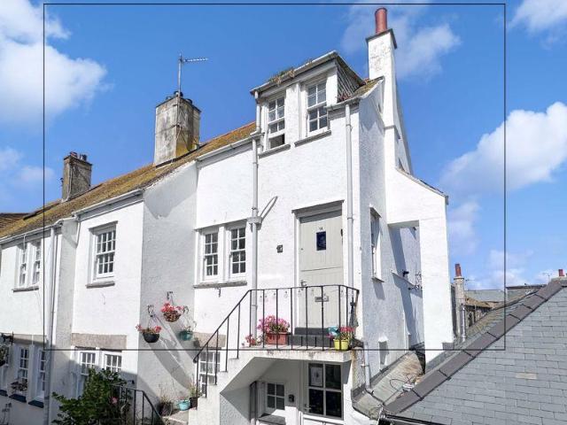 3 bedroom cottage for sale