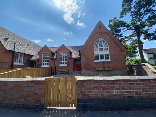 3 bedroom cottage for sale