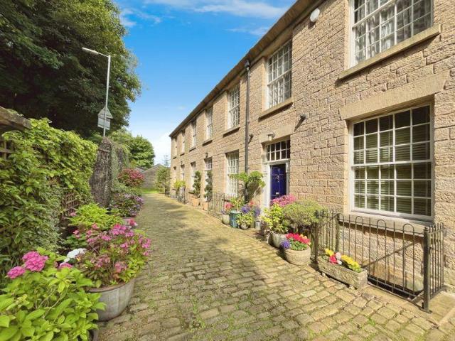 3 bedroom townhouse for sale