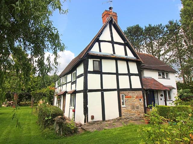 3 bedroom cottage for sale