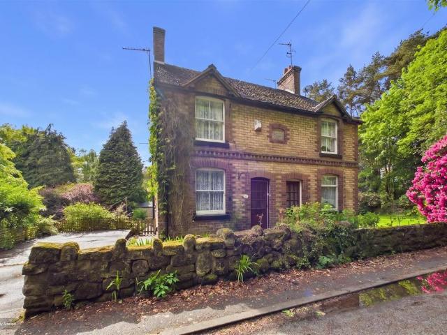 3 bedroom cottage for sale