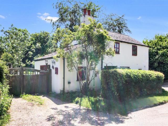 3 bedroom cottage for sale