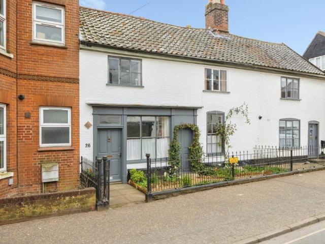 3 bedroom cottage for sale