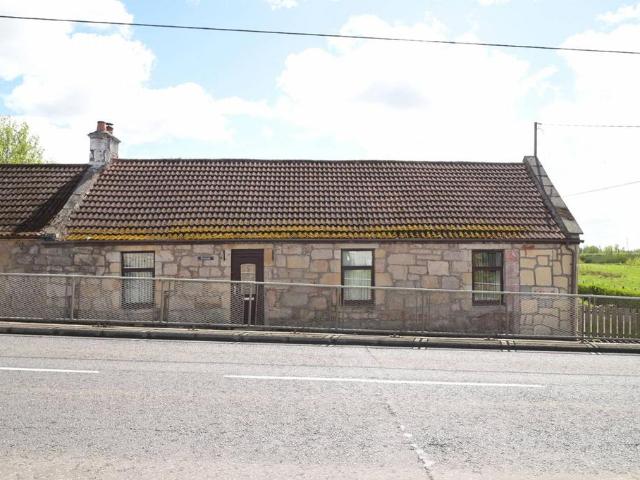 3 bedroom cottage for sale