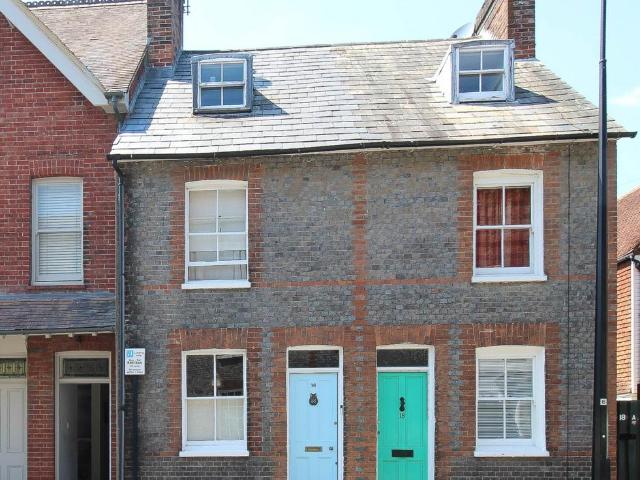 3 bedroom cottage for sale