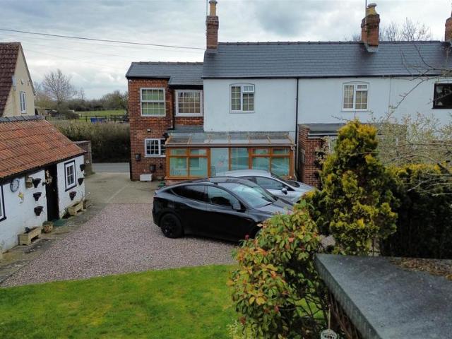 3 bedroom cottage for sale
