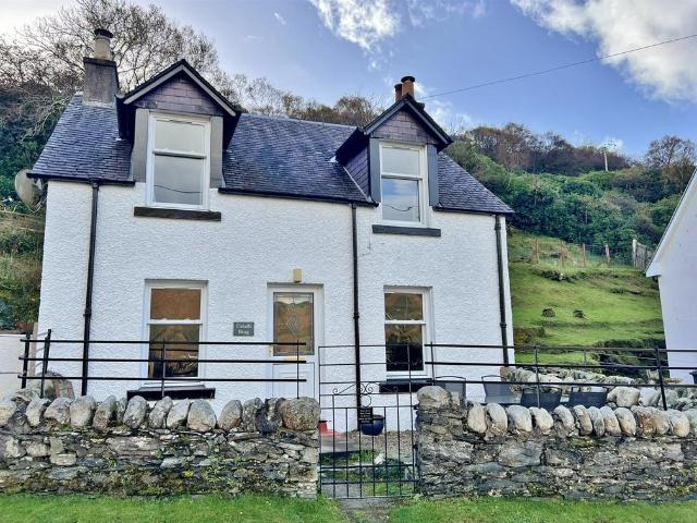 3 bedroom cottage for sale