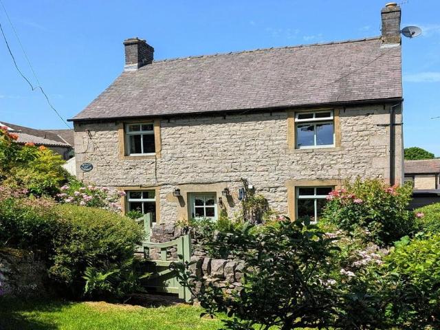 3 bedroom cottage for sale