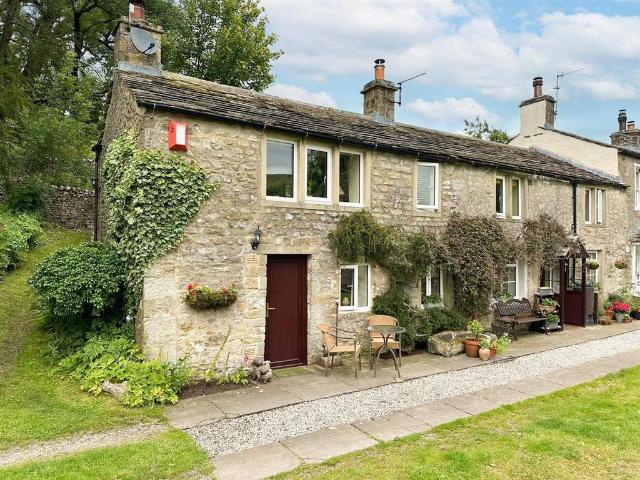 3 bedroom cottage for sale