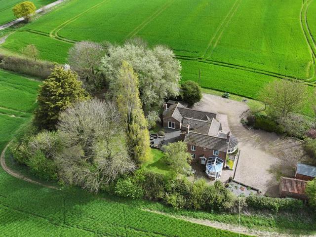3 bedroom cottage for sale