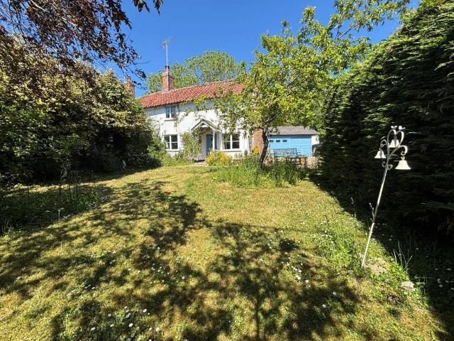 3 bedroom cottage for sale