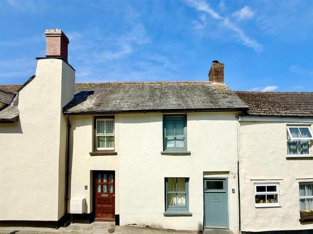 3 bedroom cottage for sale