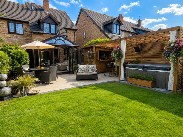 3 bedroom cottage for sale