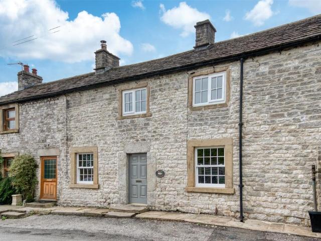 3 bedroom cottage for sale