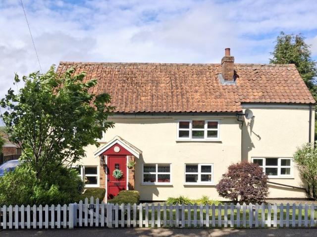 3 bedroom cottage for sale