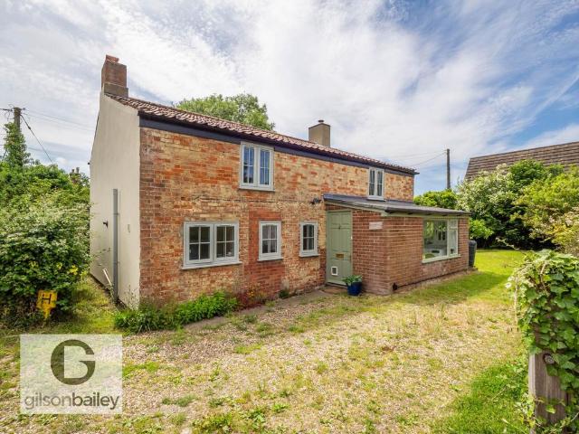 3 bedroom cottage for sale