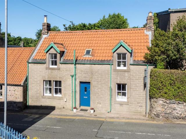 3 bedroom cottage for sale