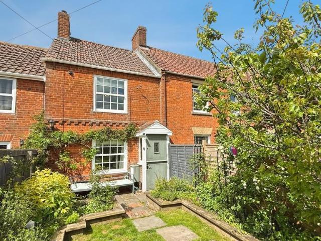 3 bedroom cottage for sale
