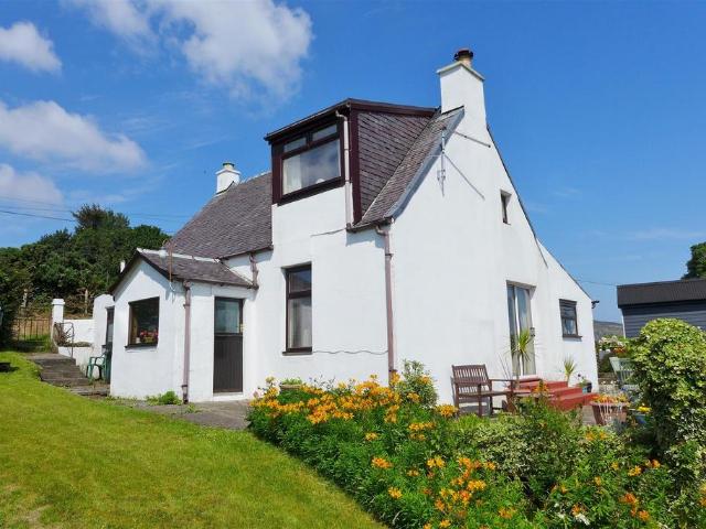 3 bedroom cottage for sale