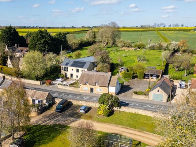 3 bedroom cottage for sale