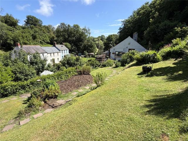3 bedroom cottage for sale