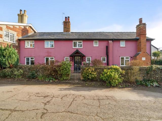 3 bedroom cottage for sale