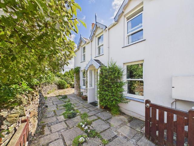 3 bedroom cottage for sale