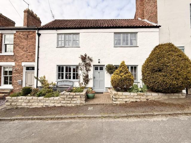3 bedroom cottage for sale