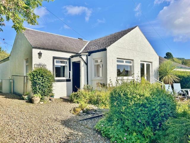 3 bedroom cottage for sale