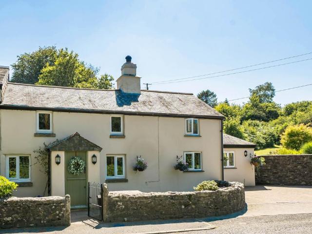 3 bedroom cottage for sale