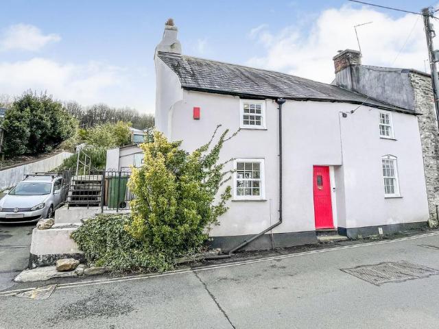 3 bedroom cottage for sale