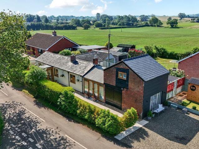 3 bedroom cottage for sale