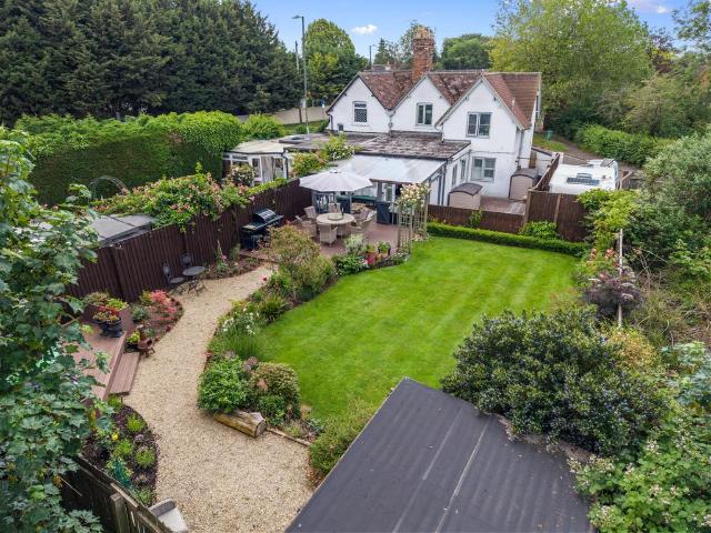 3 bedroom cottage for sale