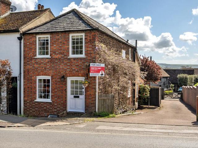 3 bedroom cottage for sale