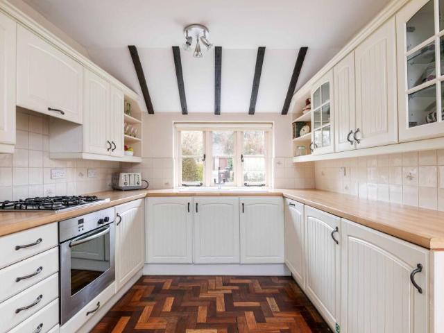 3 bedroom cottage for sale in 6 Dean Lane, Winchester, SO22