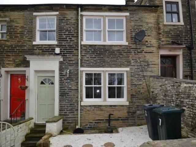 3 Bedroom Cottage For Sale In Thornton